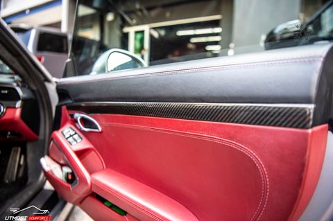 Porsche 991 Carrera Interior Carbon Decor – Utmost Downforce Garage