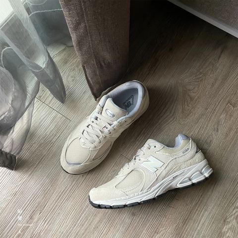 New Balance 2002RE 米白 – The Stranger 陌聲人 :: 品牌代購/選貨