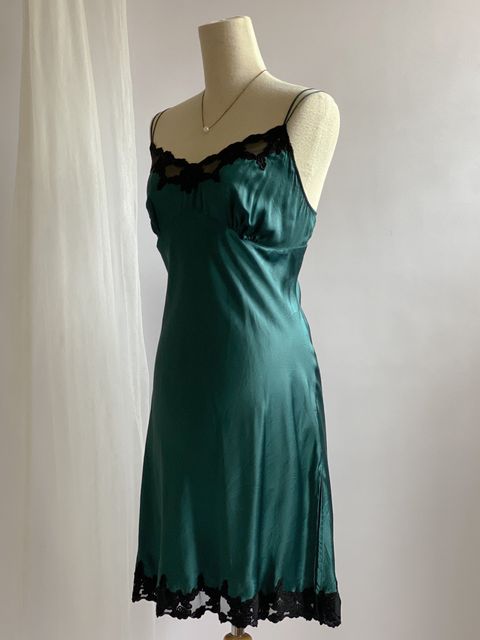 La Senza Silk Slip (L) – Violette Wears