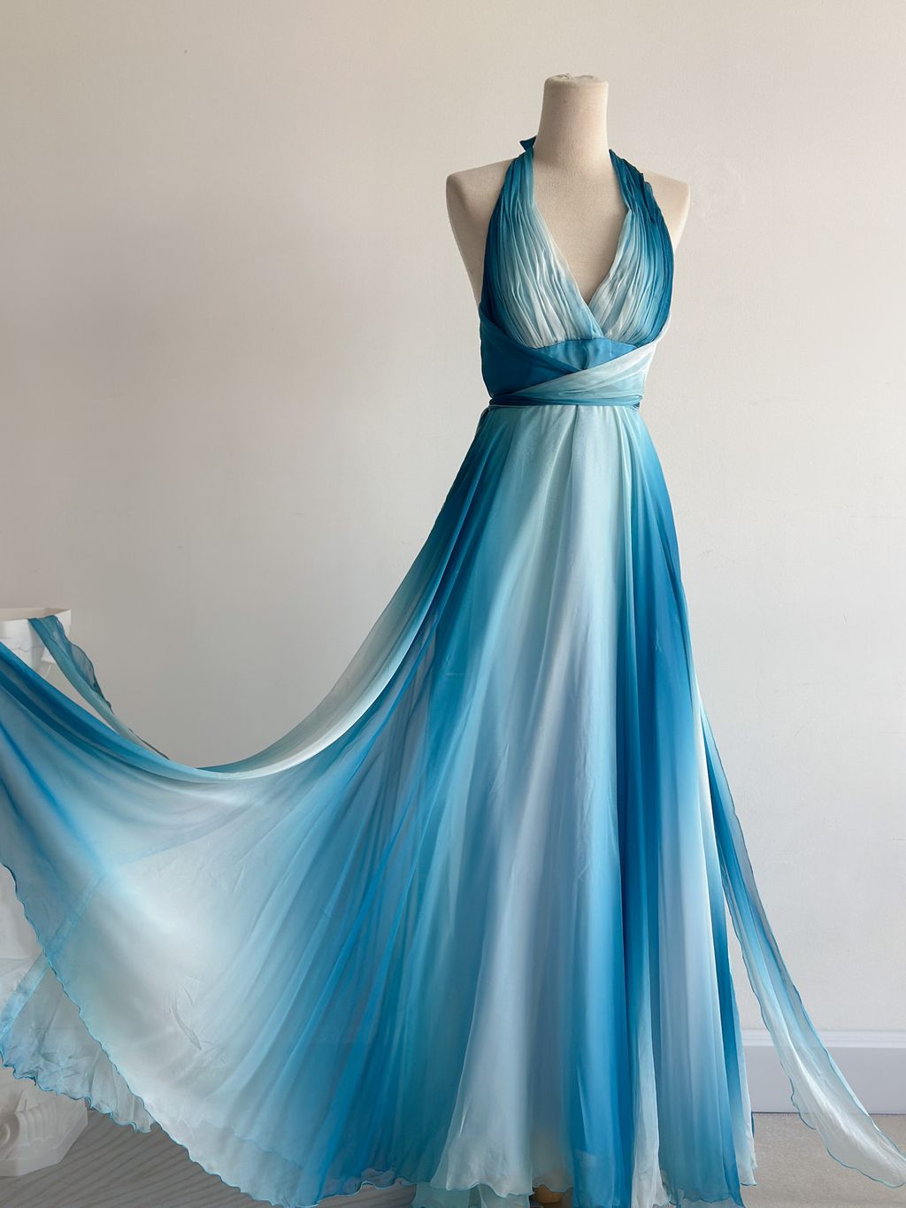 Juju & Christine Ombre Ethereal Chiffon Gown (S-M) – Violette Wears