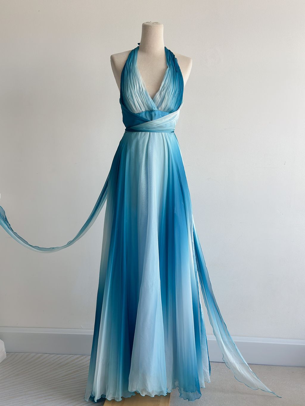 Juju & Christine Ombre Ethereal Chiffon Gown (S-M) – Violette Wears