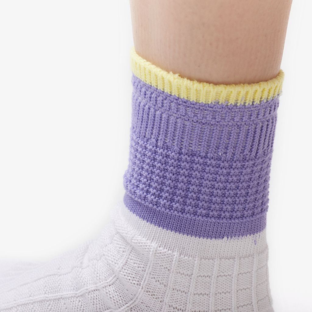 OOOO ONO Off White Socks | Odd Colour Patterned Socks – dou dou
