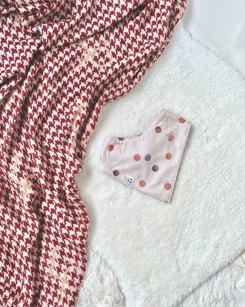 Swaddle and Bib Gift Box Set – Little Pea