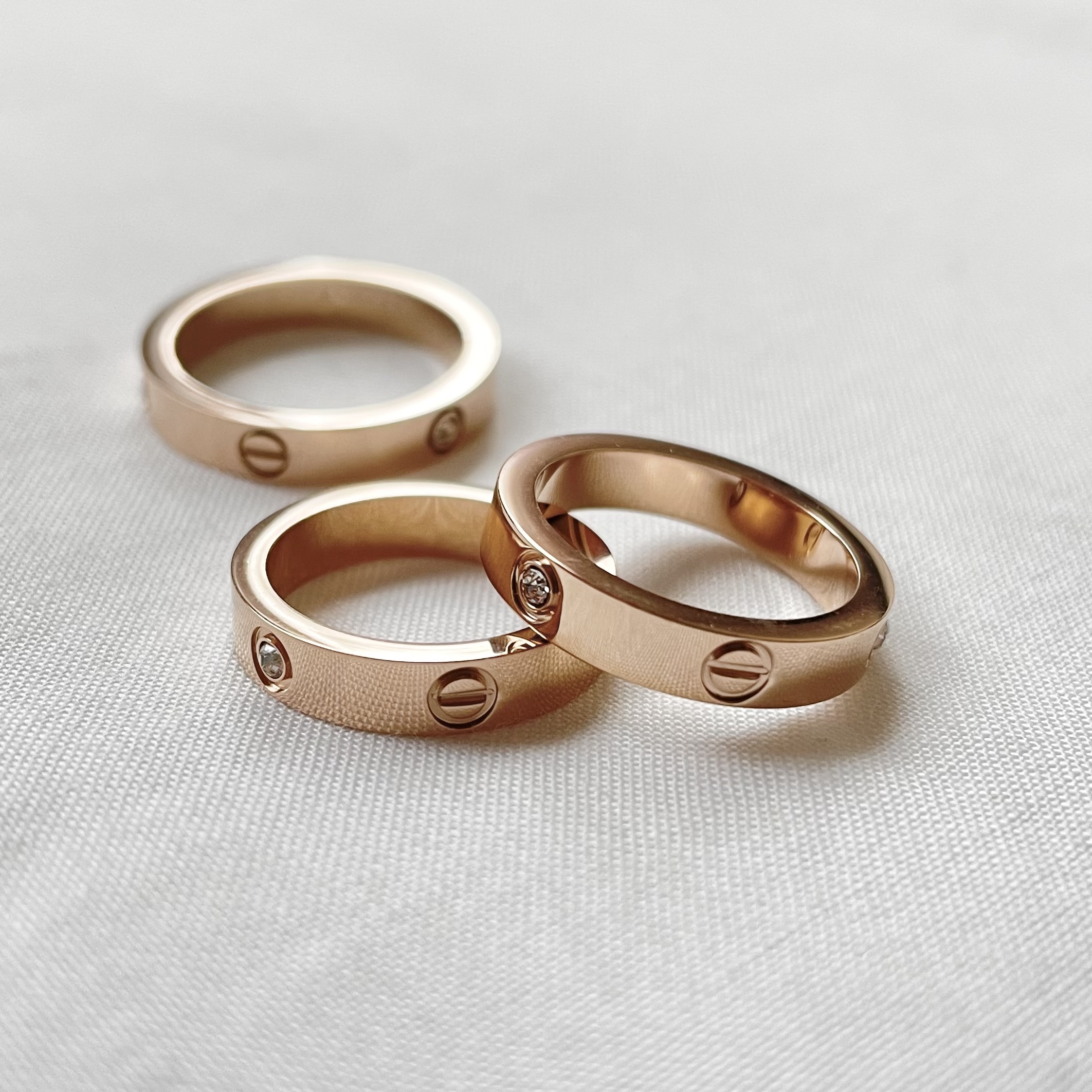 Titanium Claire Ring (Rose Gold) – Laura Jewel