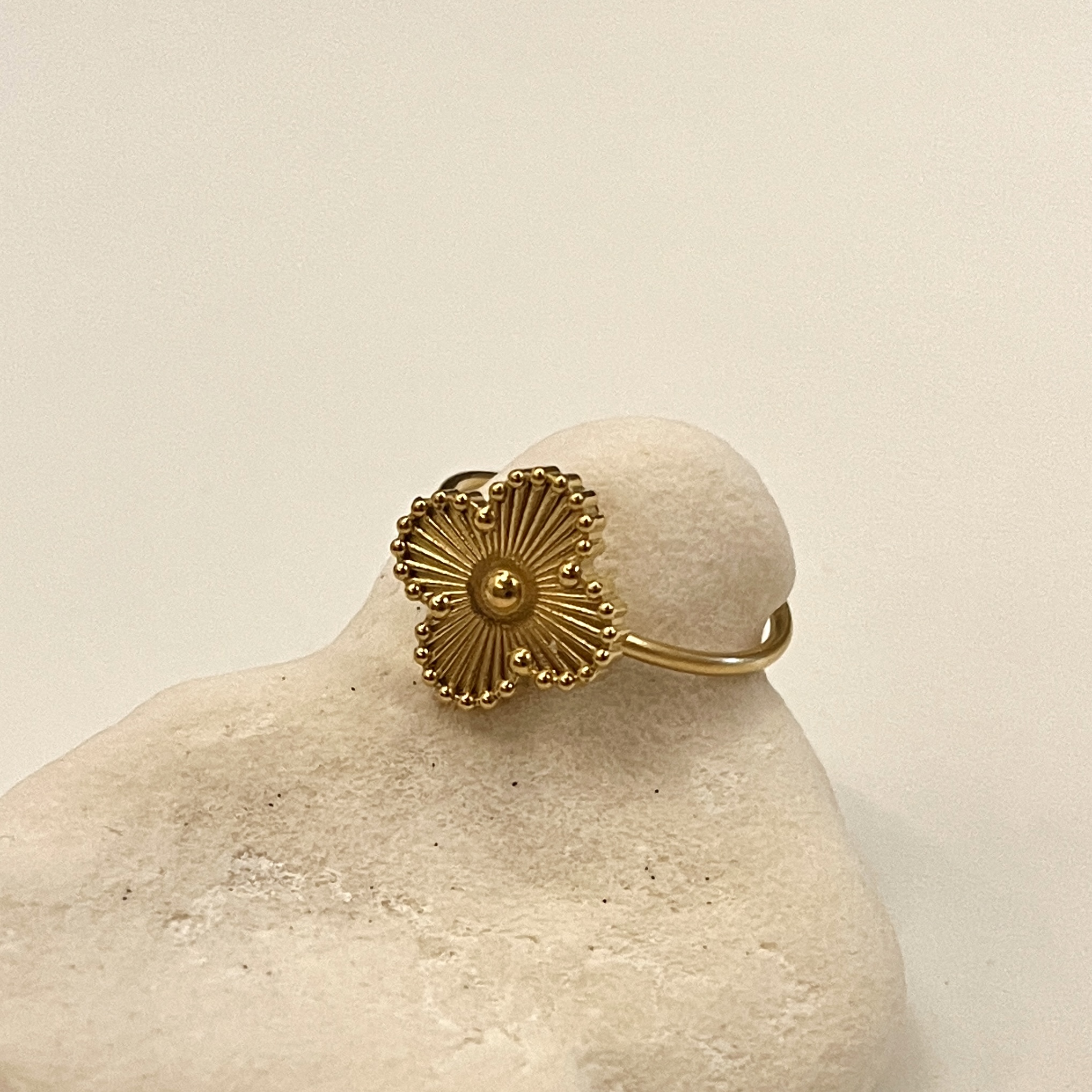 Ring – Laura Jewel