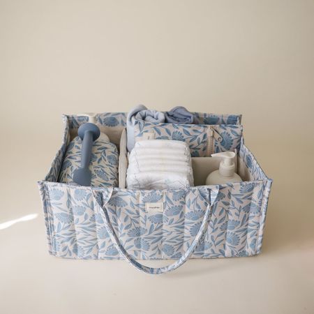 【丹麥預購 10–20 天】Mushie Diaper Caddy 尿布收納籃｜Blue Flowers – 丹麥母嬰代理商 | 瑪雅邁麥 ...