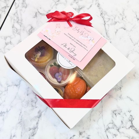 Harmonious Full Moon Bites (Min order 10 sets) – Avalynn Cakes