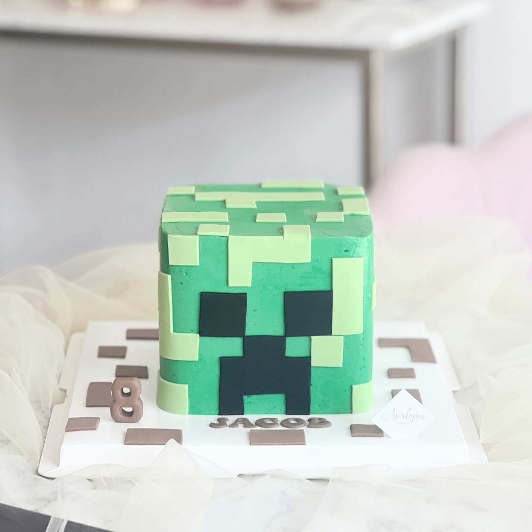 Minecraft Creeper Cake