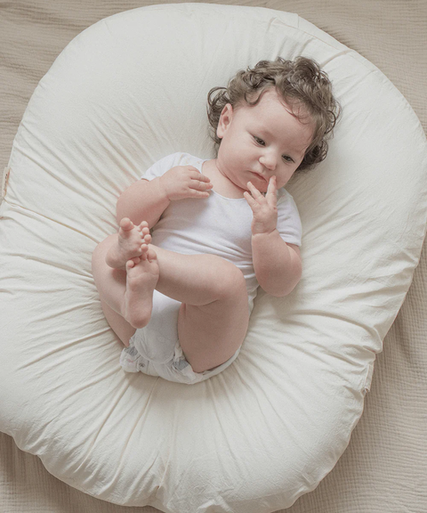 SUNDAY HUG BABY LOUNGER – The Do Good Baby Company