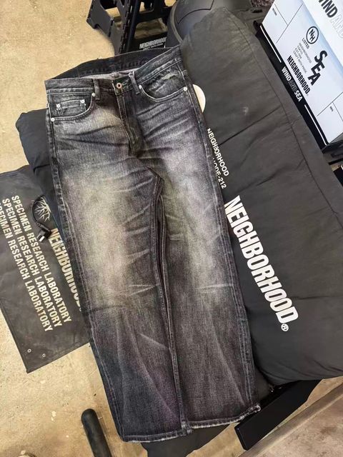 BAGIE WASHED DENIM PANS 黑黃泥水洗直筒牛仔褲 – Freedom-Made