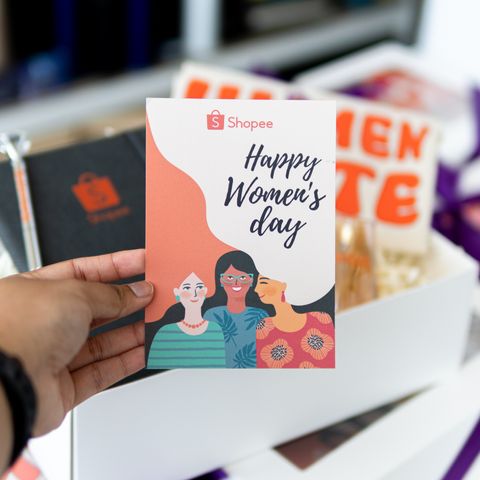 International Women's Day Gift Set - Shopee – MessengerCo