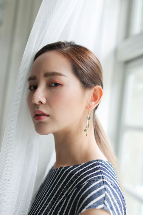 不對稱 煙火黃銅耳鉤 藍 – SENTIMENTAL STUDIO