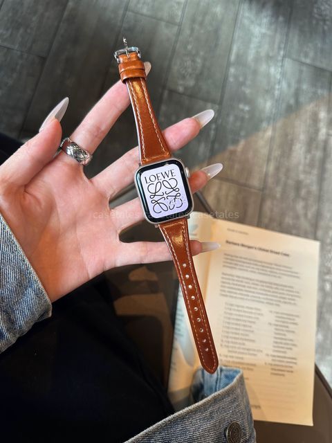 Classy Basic Vintage Hourglass Leather Apple Watch Strap Collection ...