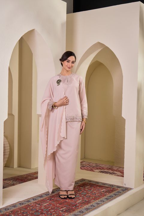 Kurung Kedah Sulam Kadeera - Rose Gold – AMAR AMRAN