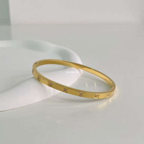 Scarlett Zirconia Bangle – Orensoda