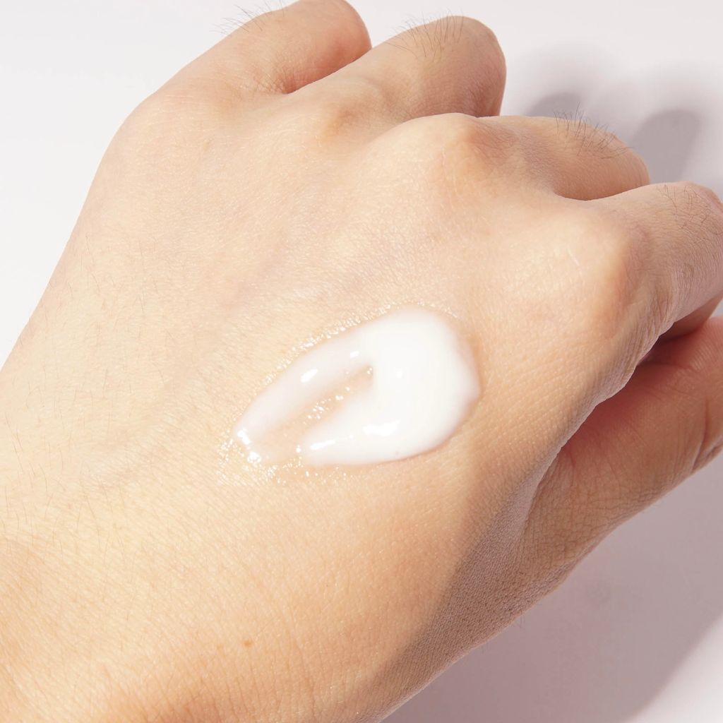 Essential Moisture [Vitamins-rich daily moisturizer] – Without
