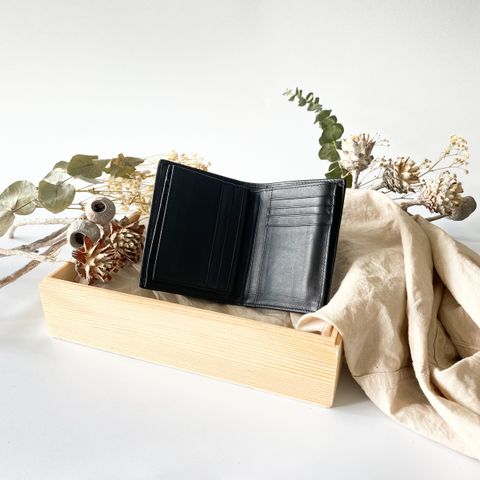 Men Classic Bifold Wallet (Vertical) – Align Co | Leather Goods Malaysia