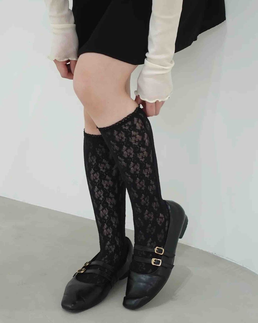 靴下屋 蕾絲膝下襪 – dokiii