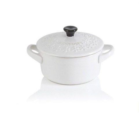 Le Creuset Fleur Stoneware – Wisdom Kitchen