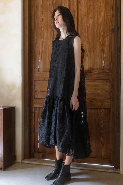 FLOWER WIND DRESS IN ONYX – Kew. Studio