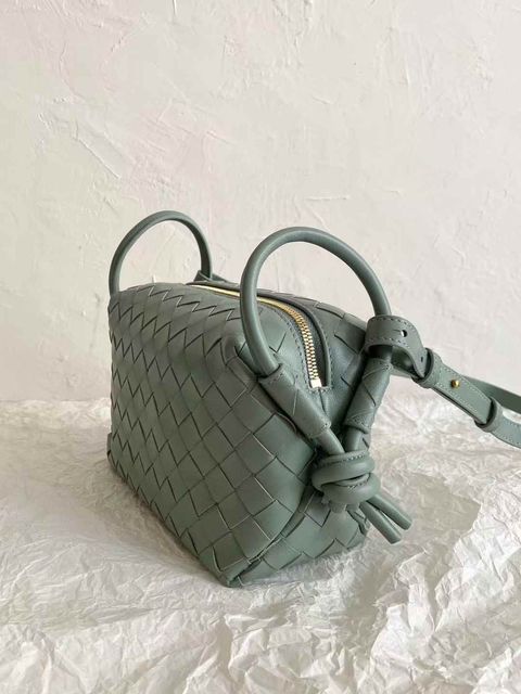 bv loop lindy手提包 鼠尾草綠 – FAIRY STUDIO