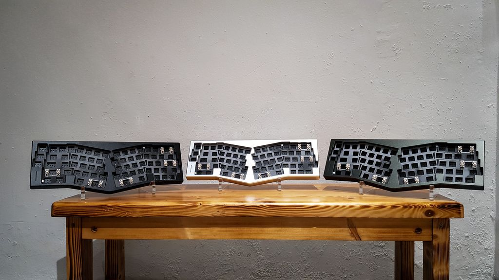 Record Spring Alice Keyboard – Click & Brew Cafe - Coffee & Keyboards ... Record Spring Alice Keyboard – Click & Brew Cafe - Coffee & Keyboards ...