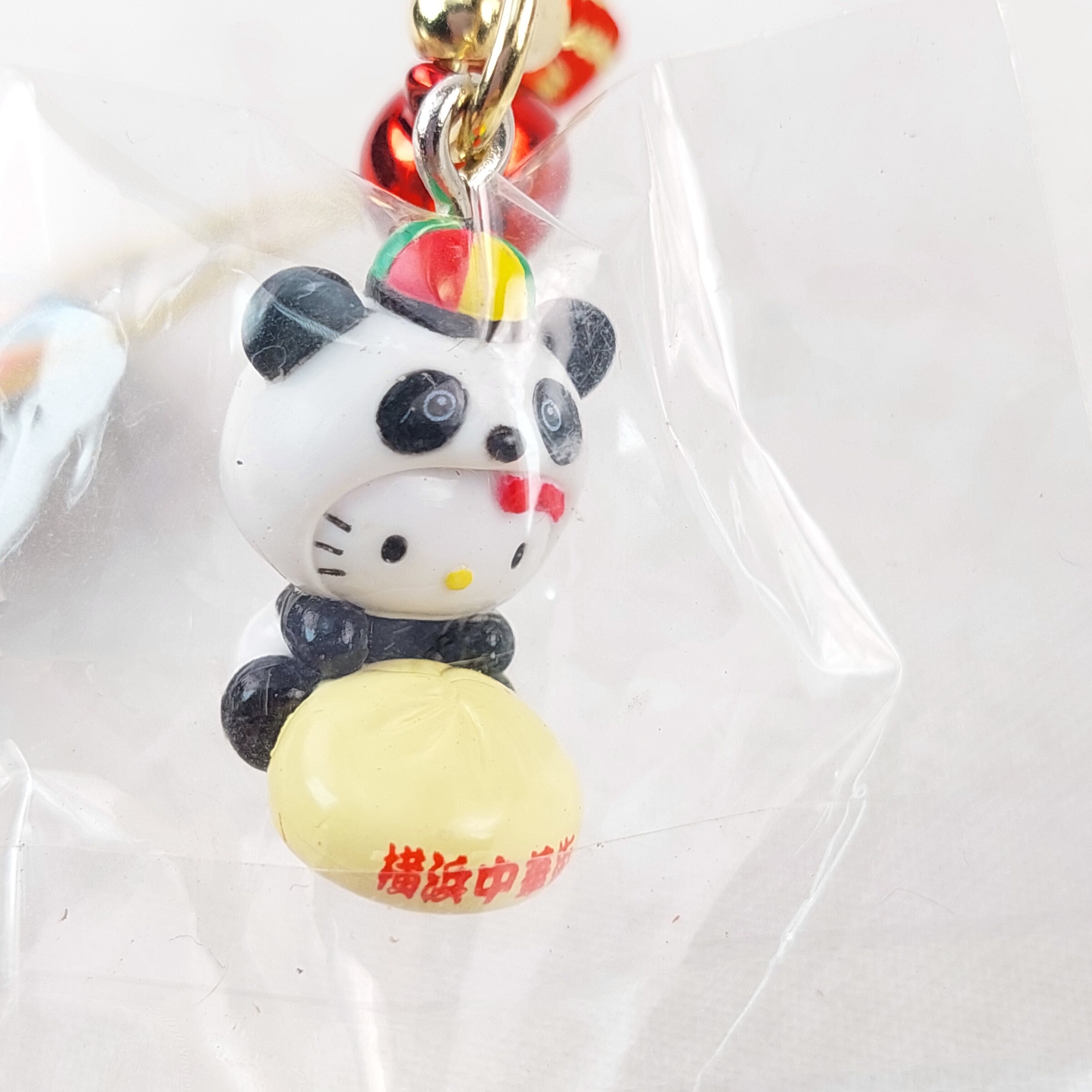 Sanrio Hello Kitty Netsuke Yokohama Chinatown Keychain – Secondhandshop.my