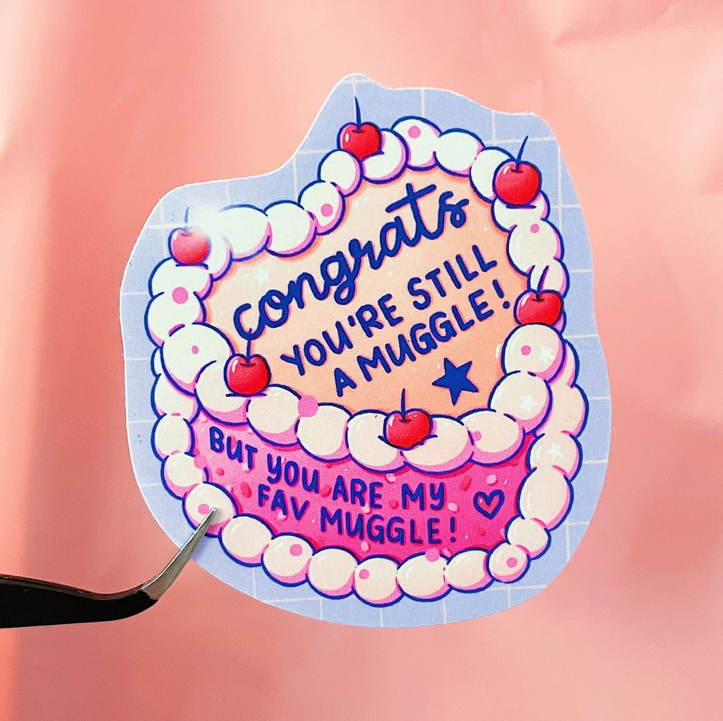 Favourite Muggle Cake Die-cut Sticker – Harris Potteris ⚡️