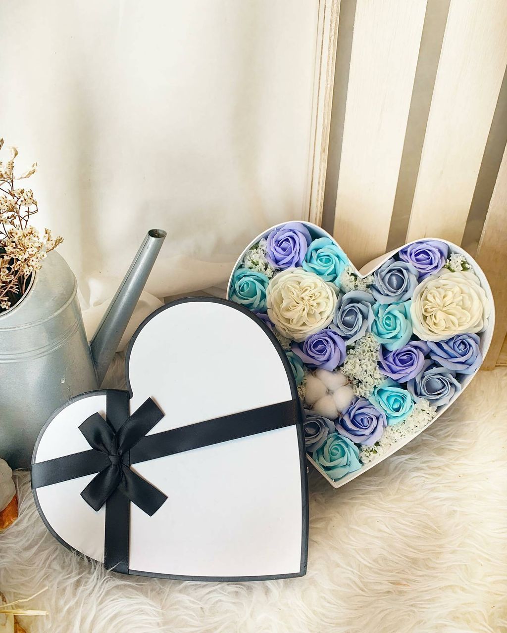 Soap Flower Love Shape Box – Bloom Town Floral
