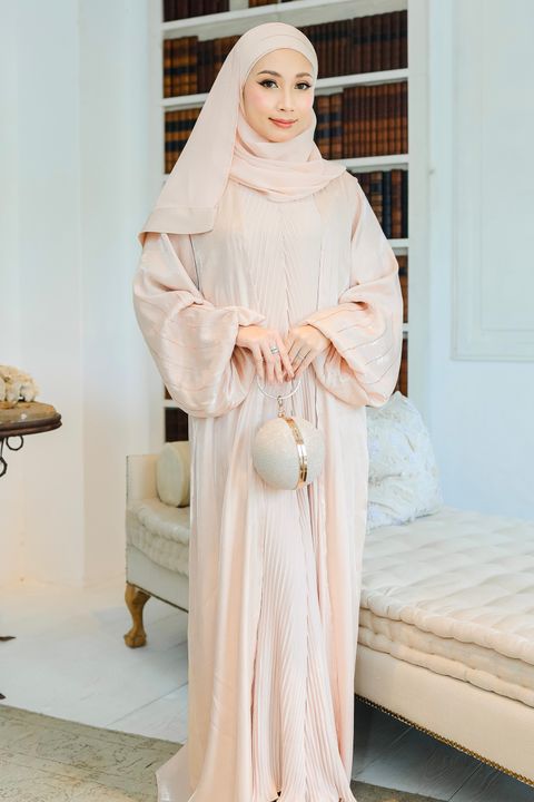 Marjorie “Rose Gold” – Mizzara Abaya