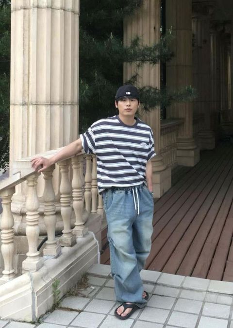 韓國選物 / 復古條紋標誌短袖上衣 2 色 – day tripper selection shop