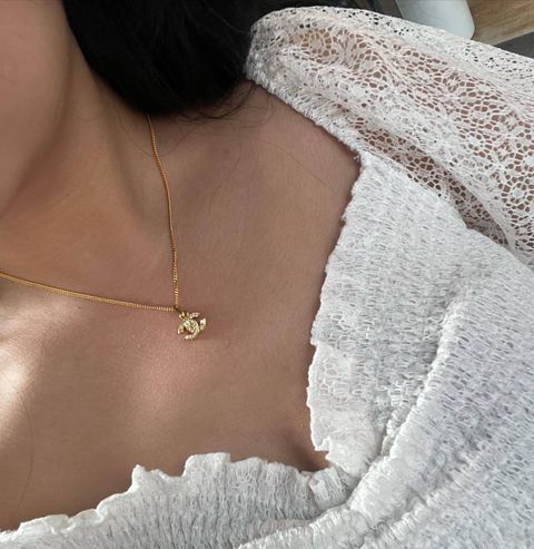Vintage Chanel CC rhinestone gold necklace – Livz Vintage