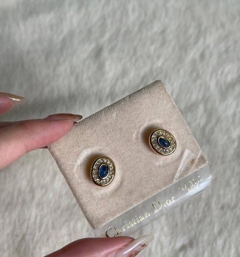 Vintage Dior rhinestone blue gem gold stud earrings – Livz Vintage